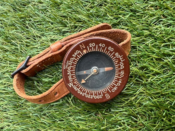 WW2 US Army Taylor Paratrooper style wrist Compass - worn by ...