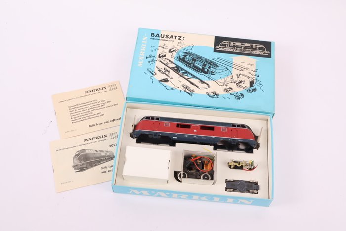 Märklin H0 - 3921 - Diesel locomotive (1) - Unassembled V200 build kit ...