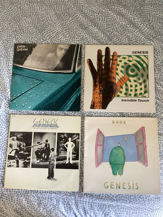 Genesis - Multiple titles - LP Albums (multiple items) - 1974 | Barnebys
