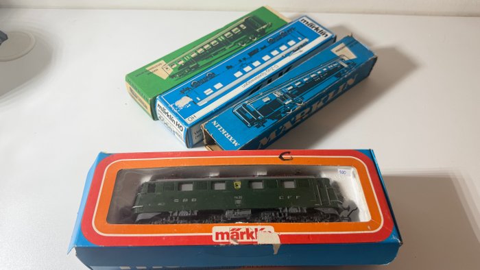 Märklin H0 - 4038 / 4068 / 4066 / 3054 - Train set (4) - Loc Ae 6/6 ...