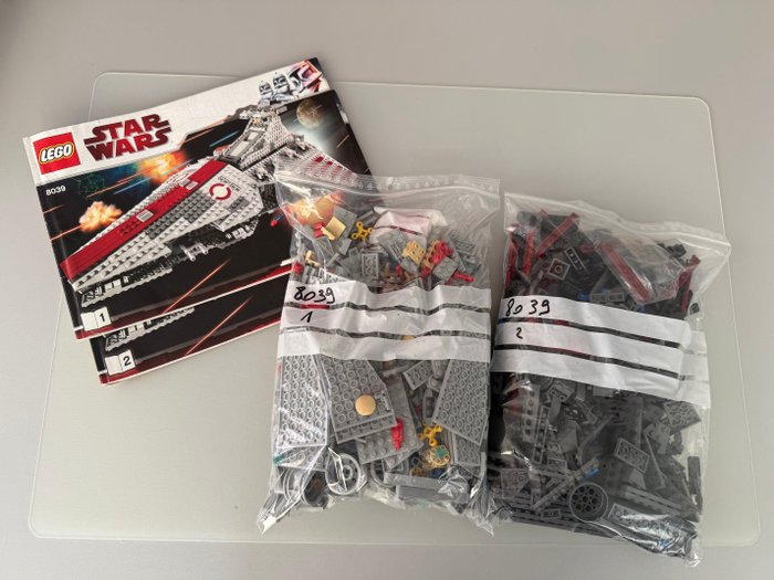 LEGO Set - 8039 - Star Wars - Venator-Class Republic Attack Cruiser ...