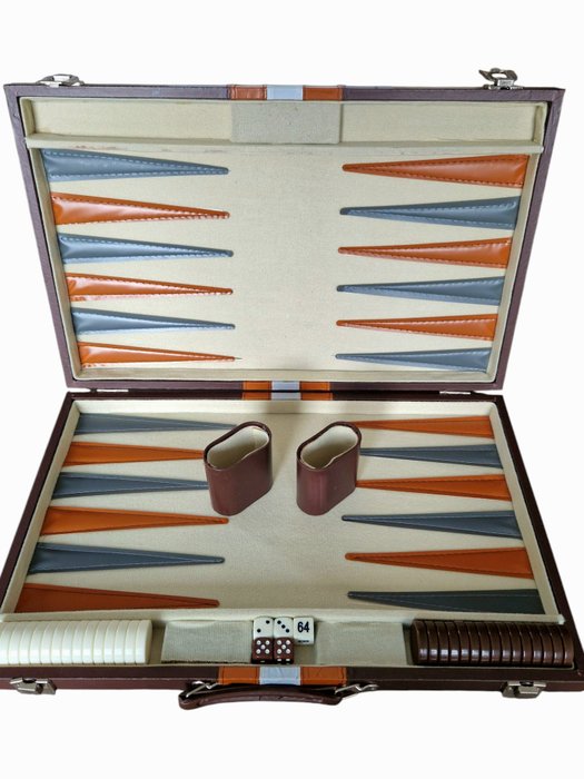 Board game - Backgammon - Sky Learn | Barnebys