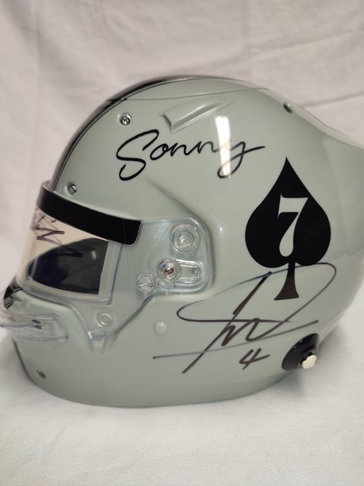 APX GP - Norris Leclerc Piastri - 2025 - 1/2 scale helmet | Barnebys