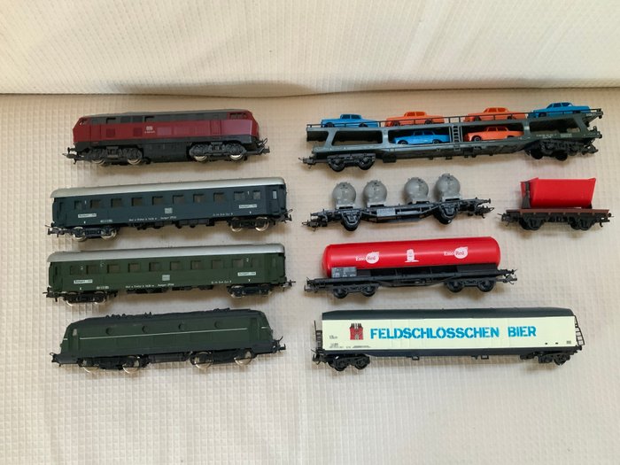 Lima H0 - Model train (9) - Two locomotives with seven wagons. - NMBS ...