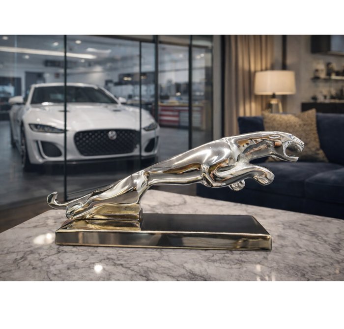 Statue, Jaguar Car Logo 30cm - 12 cm - Metal - 2026 | Barnebys