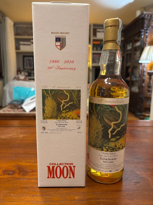 Linkwood Moon 30th Anniversary - Moon Import - b. 2010 - 70cl | Barnebys