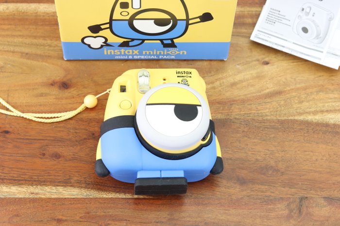 Fujifilm Instax Mini 8 Minion - Limited Edition | Instant camera | Barnebys