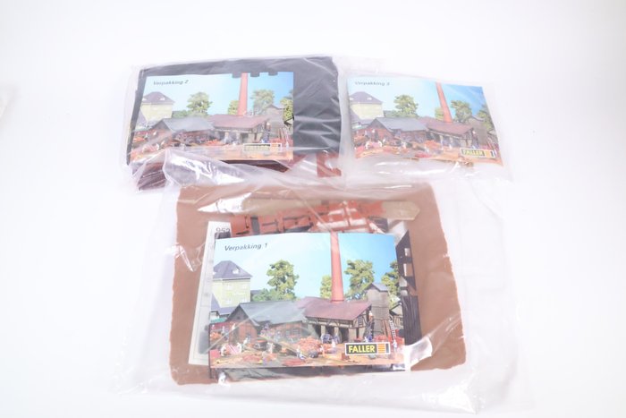 Faller H0 - Model train building kits (1) - Building kit for a brick ...