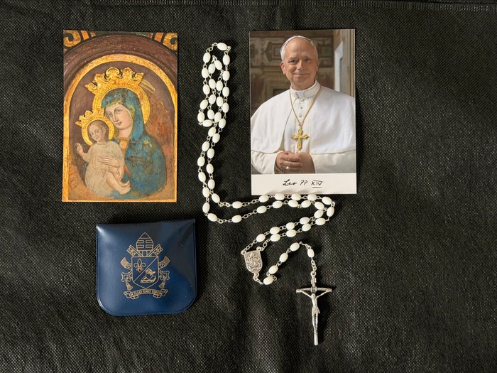 Rosary - White mother-of-pearl, silver-plated - 2026 - Pope Leo XIV ...