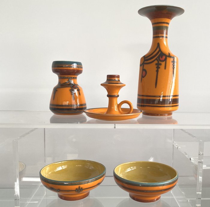 Flora Gouda Holland - Vase (5) - Yellow - Earthenware - Vintage ...