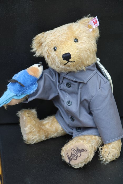 Steiff: Monty Python dead parrot Teddybeer | Barnebys