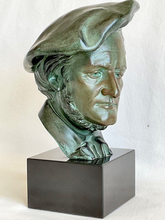 naar het originele werk van Gaston Le Roux (1868-1927) - Bust | Barnebys