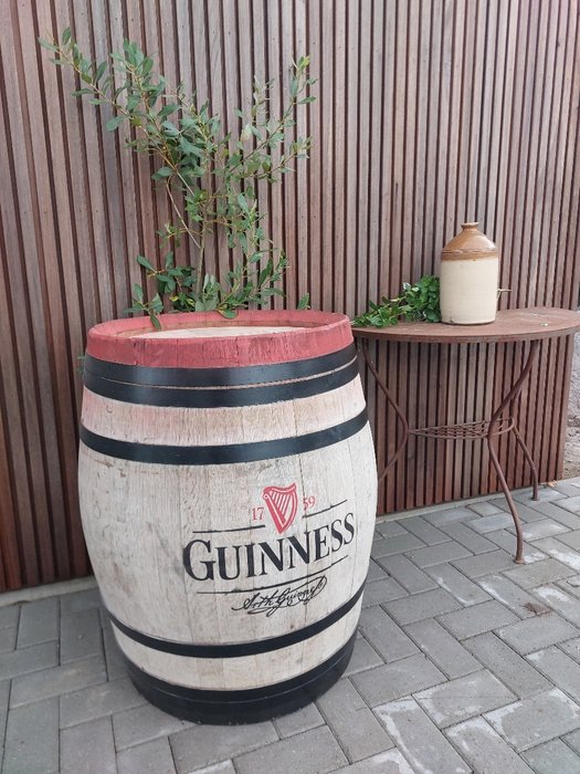 Barrel - An oak barrel 225 liters GUINNESS - Oak - wooden beer barrel ...