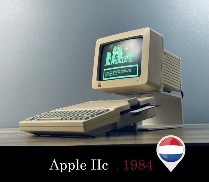 Apple IIc Computer 1984 + Apple IIc Monitor + Apple IIc... | Barnebys