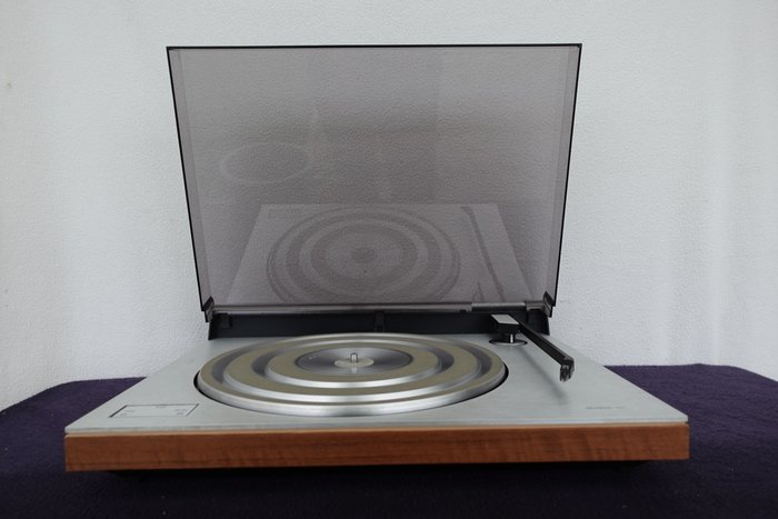 Bang & Olufsen - Beogram 1100 draaitafel | Barnebys