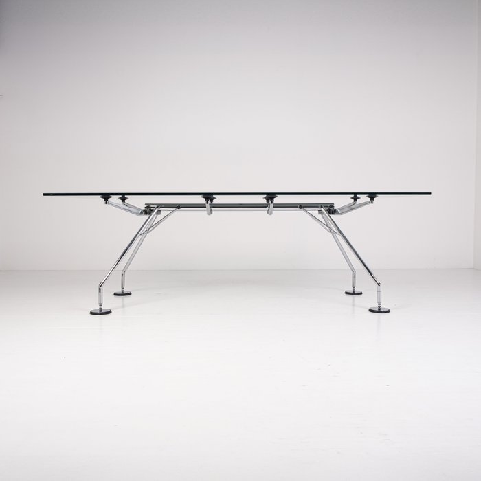 Tecno - Norman Foster - Table - Nomos - Glass, Steel | Barnebys