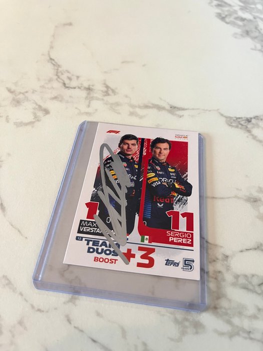 Red Bull Racing - Max Verstappen - 2025 - Tops card | Barnebys