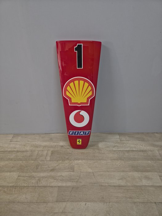 Front nose cone replica of Ferrari F1 F2002 – Scuderia Ferrari | Barnebys