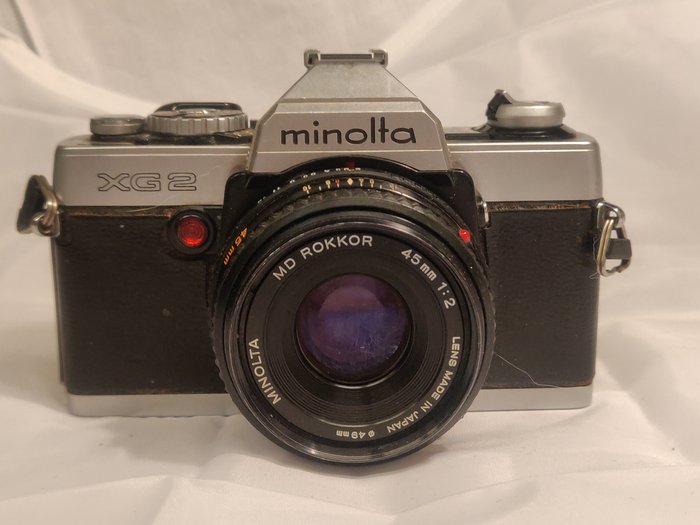 Minolta XG2 + Rokkor 2/45mm | Single lens reflex camera (SLR) | Barnebys