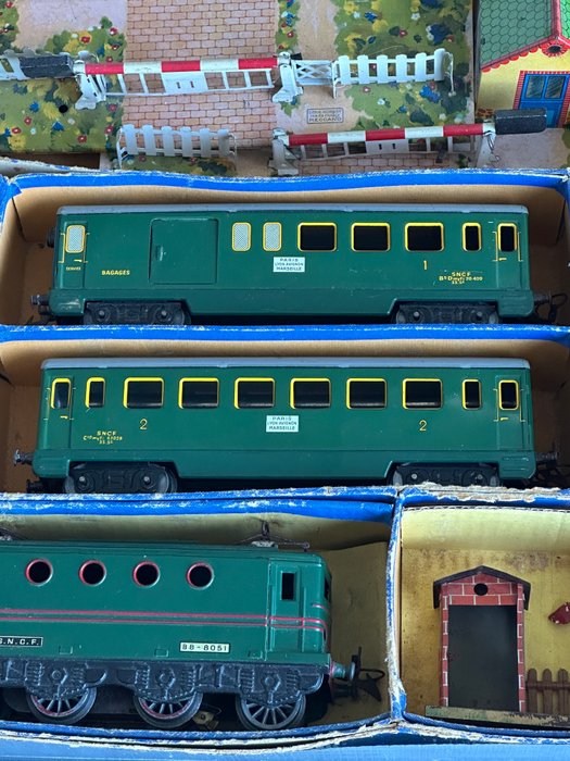 Hornby - Tin toy - DBBV Le Mistral model train set - S.N.C.F. - France ...