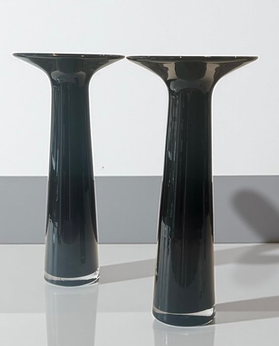 IKEA - Maria Vinka - Vase (2) - Stockholm 18347 - Glass - 55 cm | Barnebys