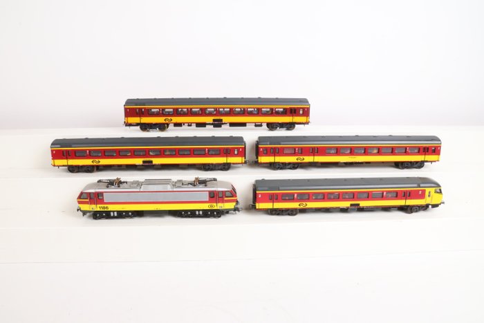 Lima H0 - Train unit (1) - Benelux train set with 1186 and ICR ...
