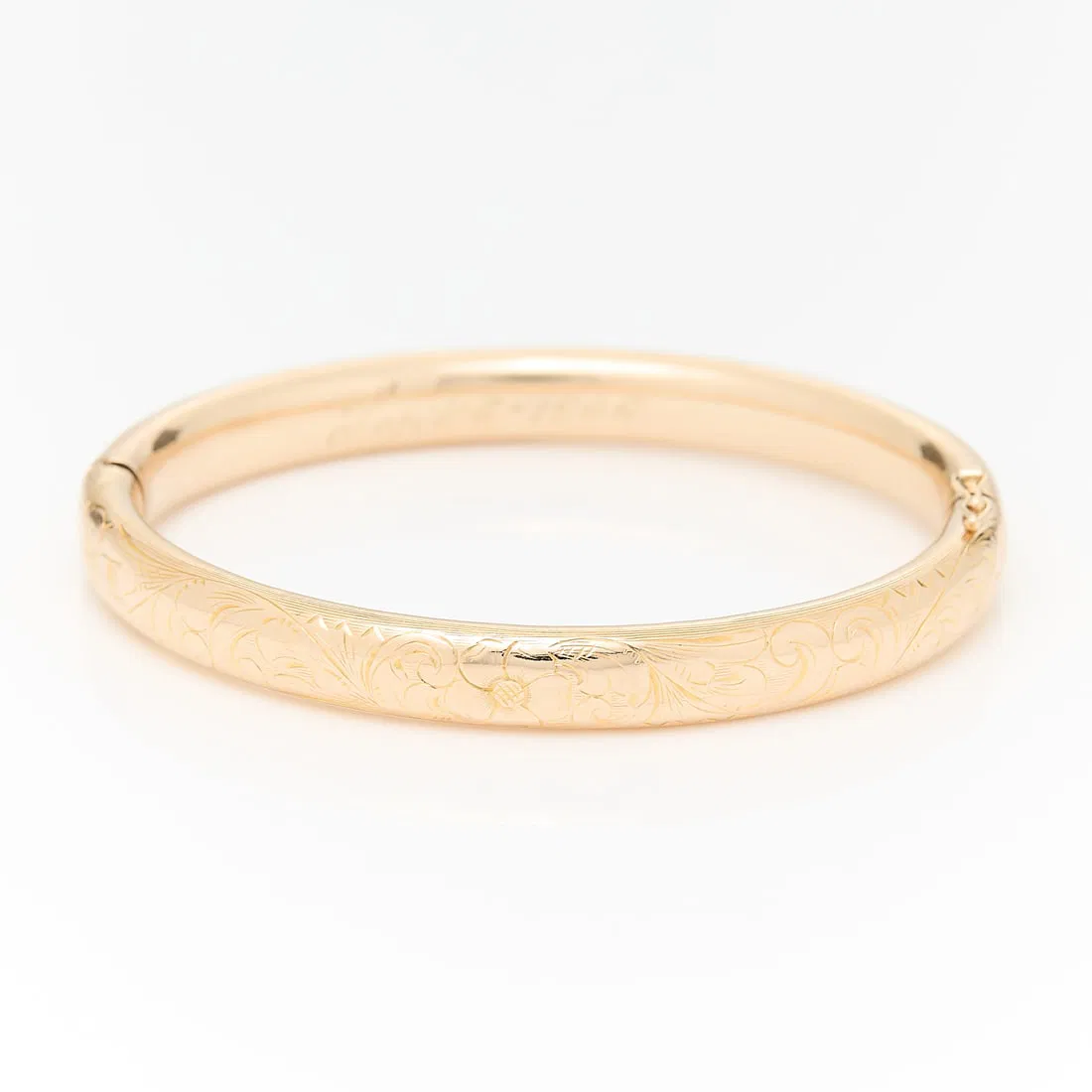 14k Yellow Gold Hinged Bangle | Barnebys