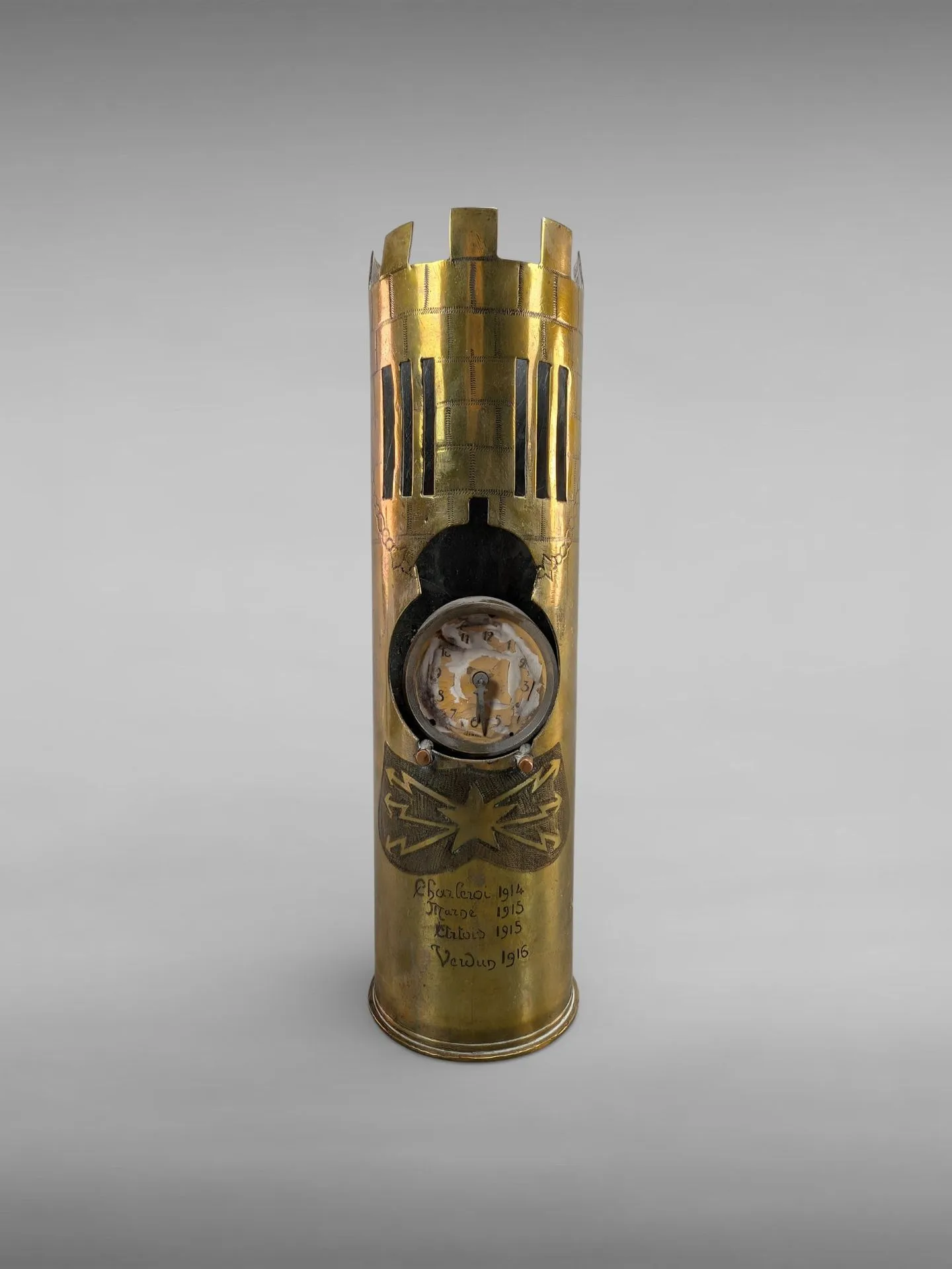 Alarm clock - WW1 - WW1 - WW1 - WW1 - WW1 - WW1 - WW1 - WW1 - WW1 ...