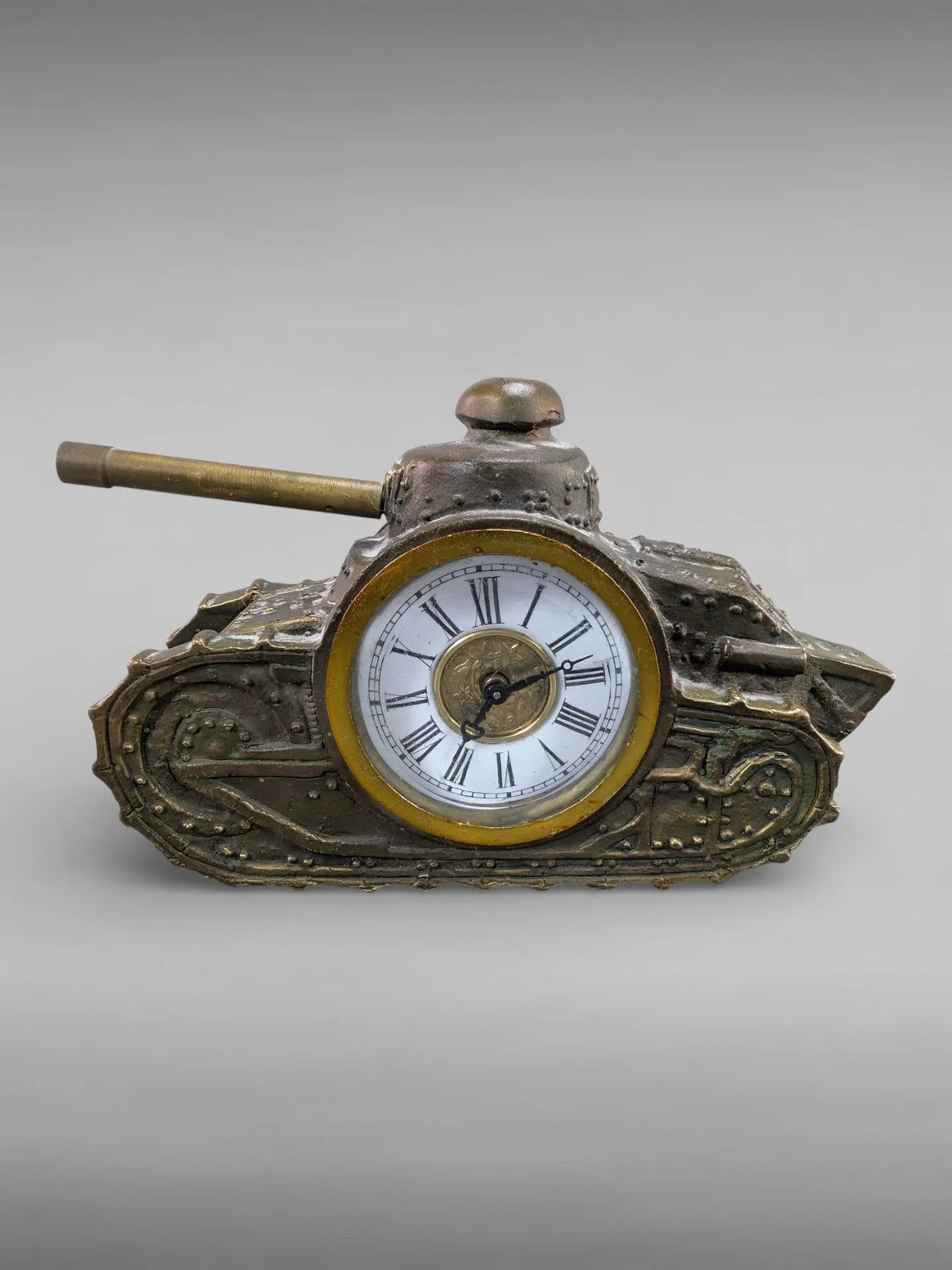 Alarm clock - WW1 - WW1 - WW1 - WW1 - WW1 - WW1 - WW1 - WW1 - WW1 ...
