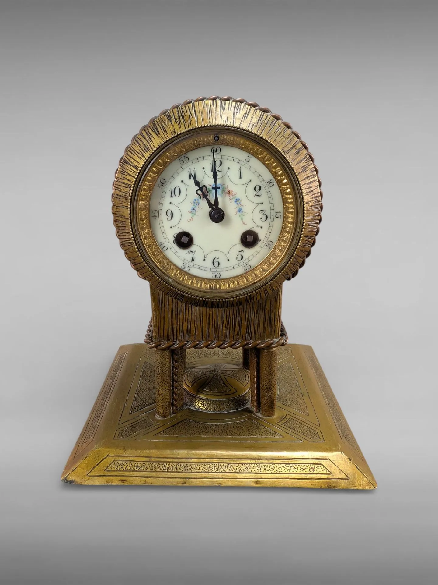 Alarm clock - WW1 - WW1 - WW1 - WW1 - WW1 - WW1 - WW1 - WW1 - WW1 ...