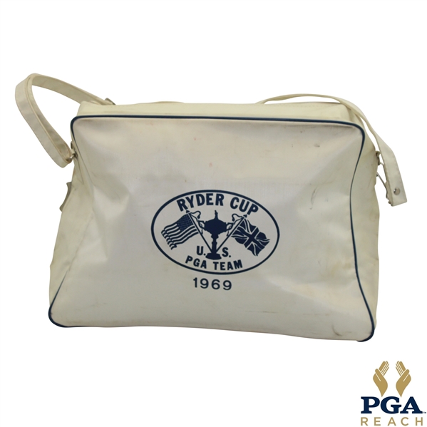 1969 Ryder Cup Team USA Issued PanAm White w/Blue Duffel Bag | Barnebys