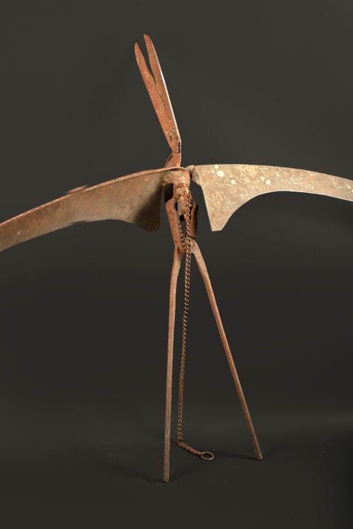 * Mobile in the shape of a rust... | Ceiling and suspended lights: bids | Barnebys