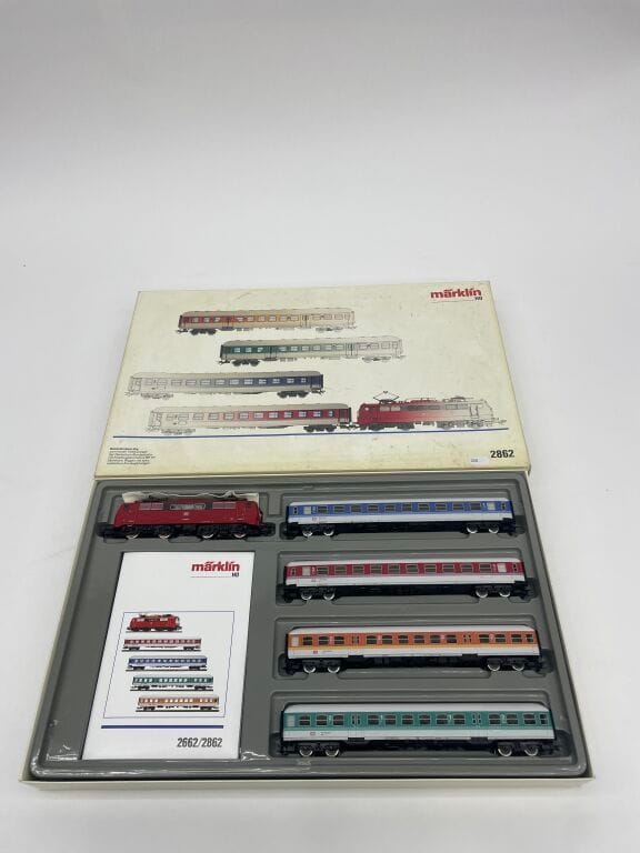 MARKLIN "HO": Electric train set with DB locomotive and Express Train ...