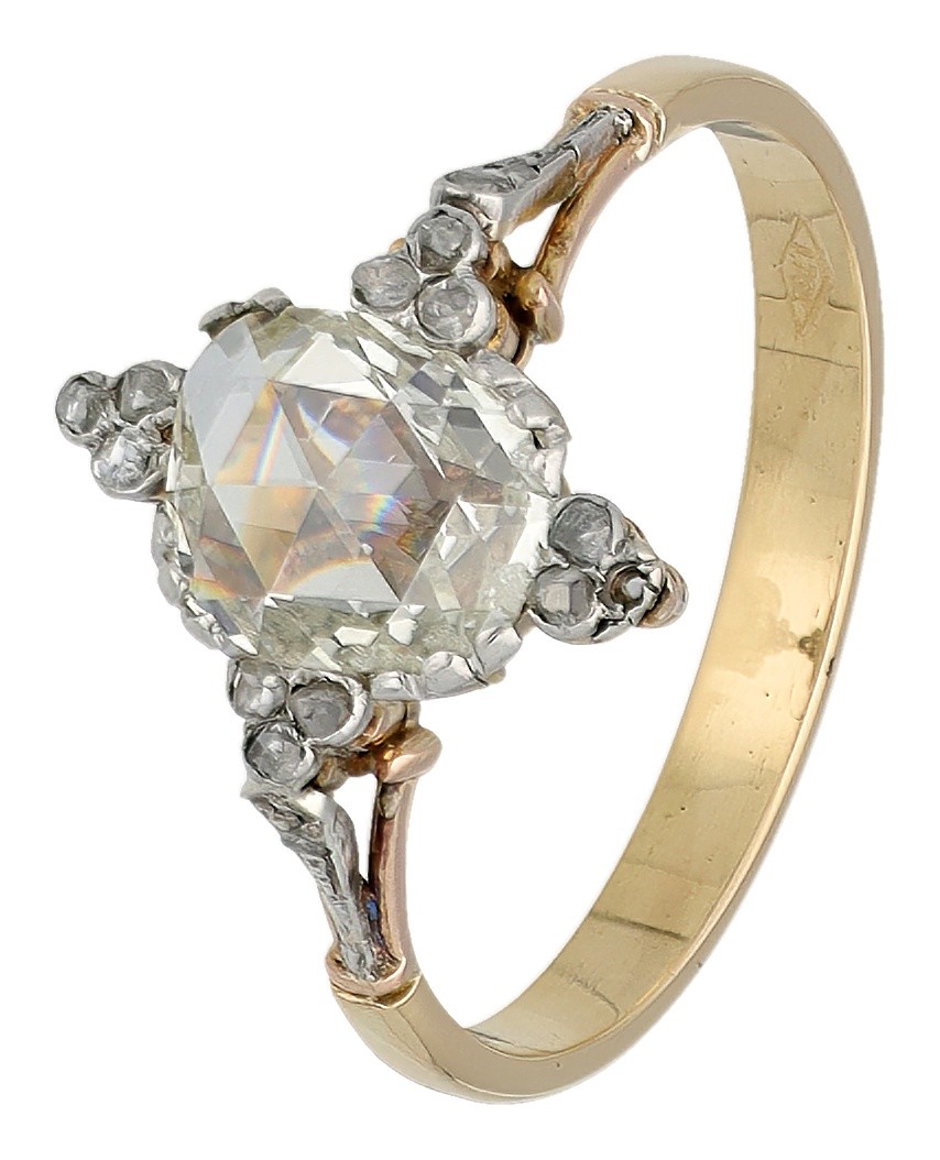 #80 | 18K yellow gold antique ring set with diamonds | Barnebys