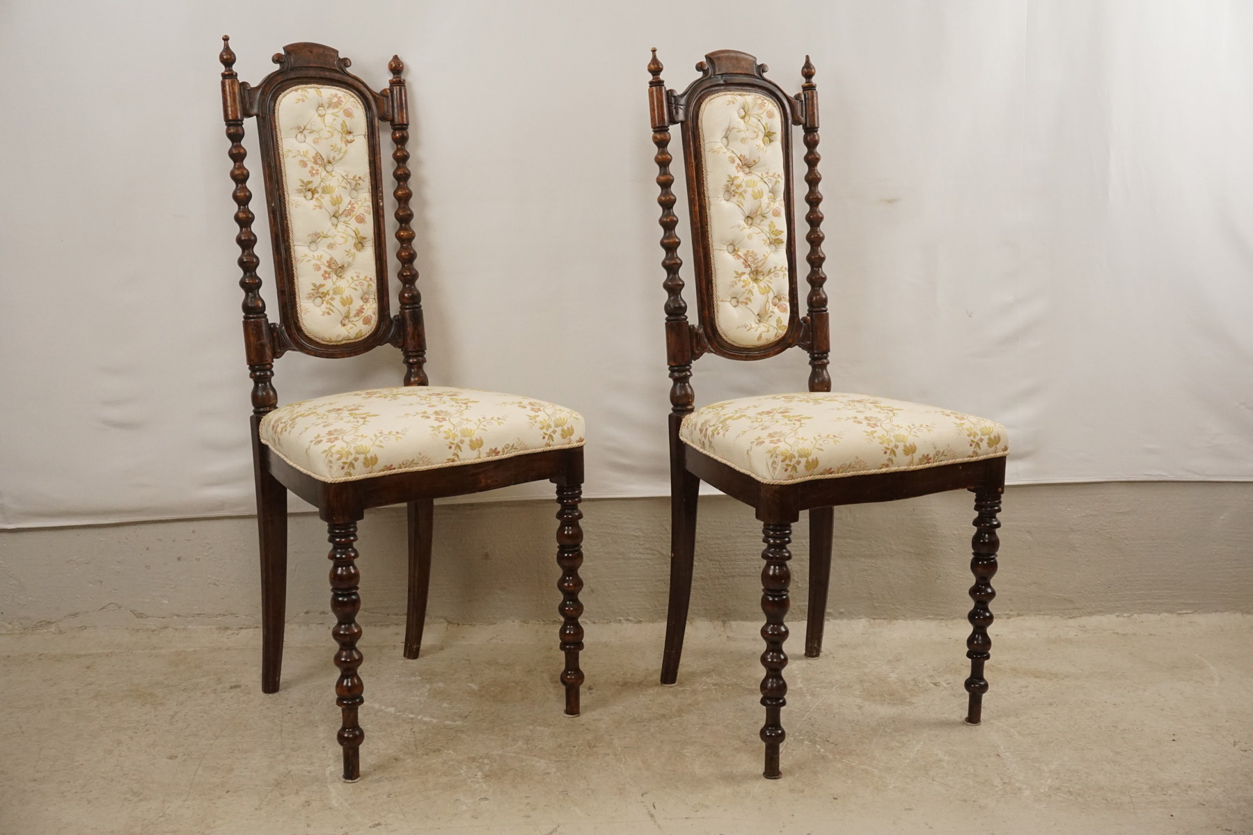 2st stolar viktoriansk stil. B154 | Barnebys