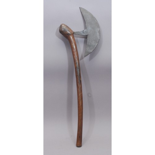 Tribal Art - A Zulu/Shona war axe, with 23cm flattened demi-... | Barnebys