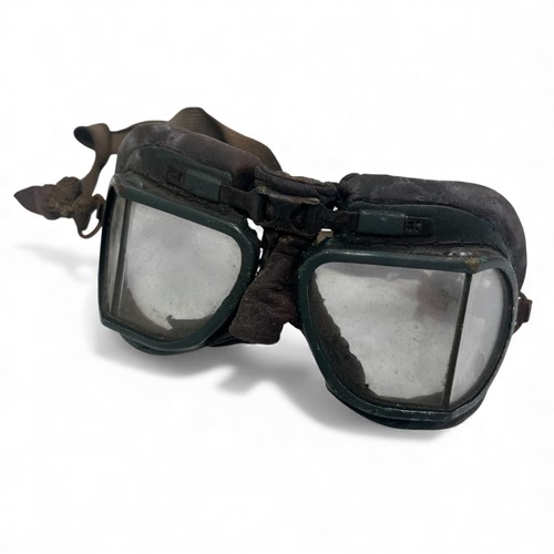 Second World War Royal Air Force (RAF) Mk VIII flying goggle... | Barnebys
