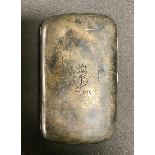 A Victorian silver rounded rectangular hinged cigarette case... | Barnebys