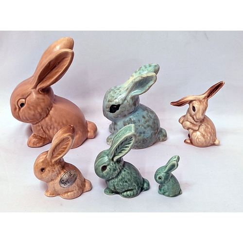 6 Sylvac & Sylvac Style Rabbits, 3 honey glazed, 3 green gla... | Barnebys