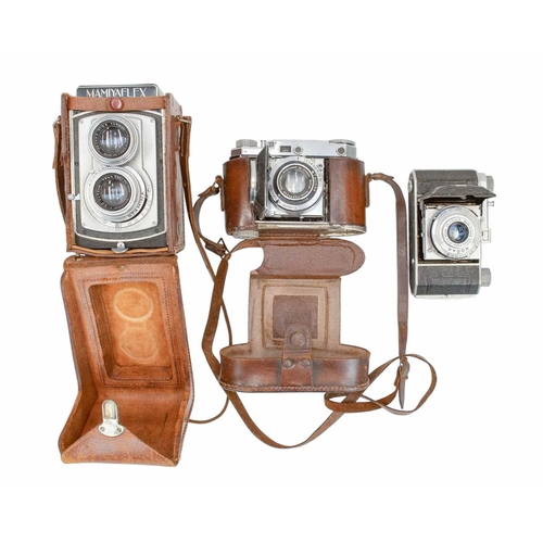 A Kodak Retina 50mm film camera. 1930s, with a Compur-Rapid ... | Barnebys