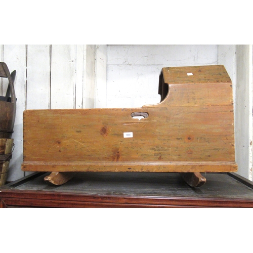 19th Century pine rocking crib, together with a small foldin... | Barnebys