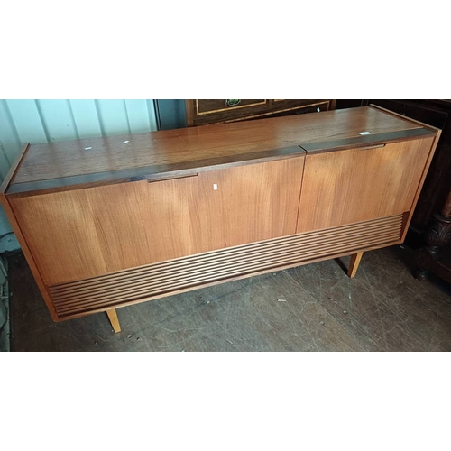 ALBA TEAK CASED SOLID STATE RADIO RADIOGRAM. MODEL NO. 4007 | Barnebys