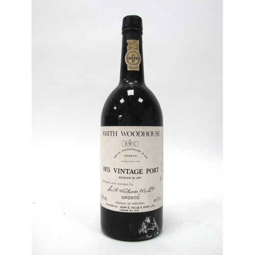 Port - Smith Woodhouse 1975 Vintage Port, bottled in 1977, 7... | Barnebys