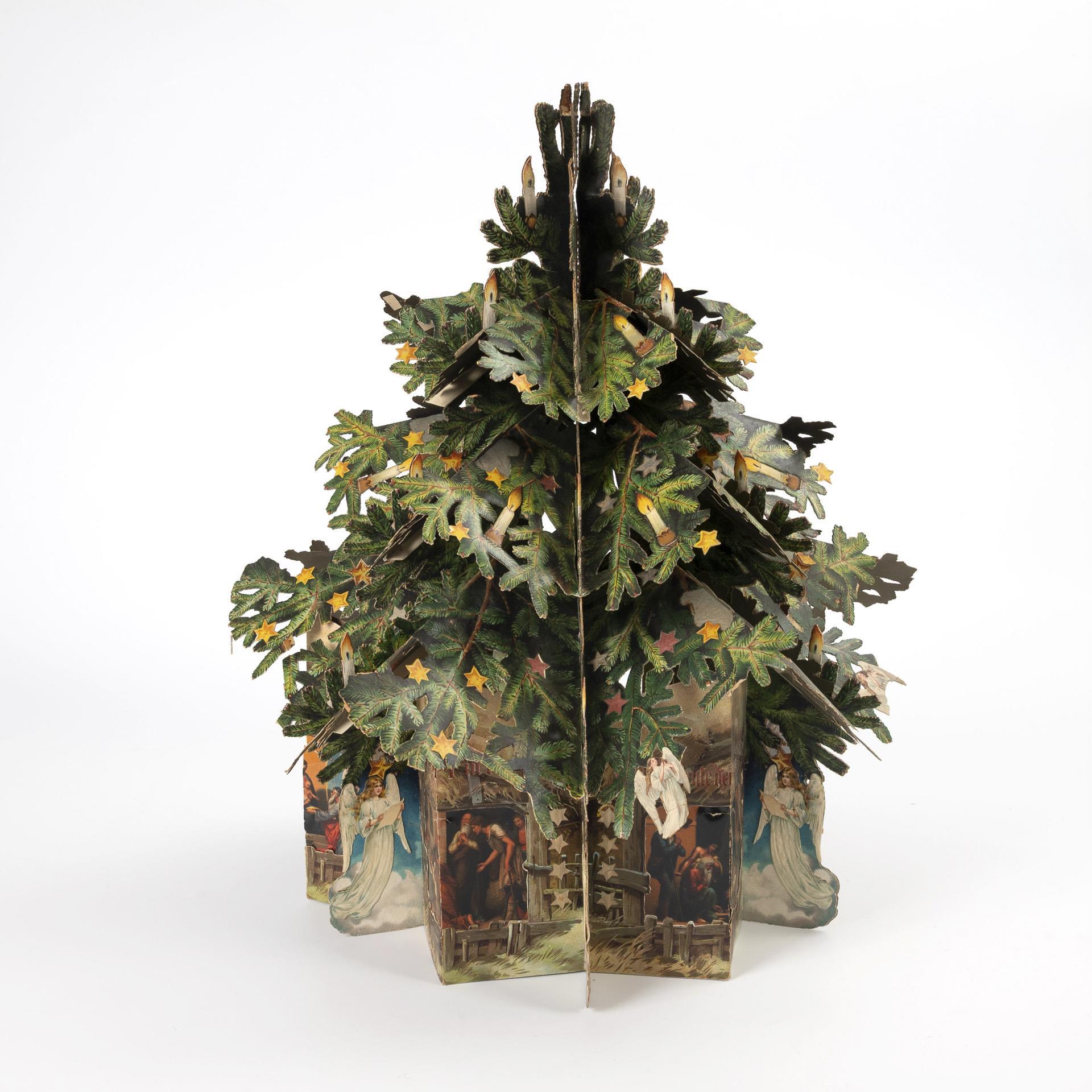 Rare Christmas tree that can be set up. | Barnebys