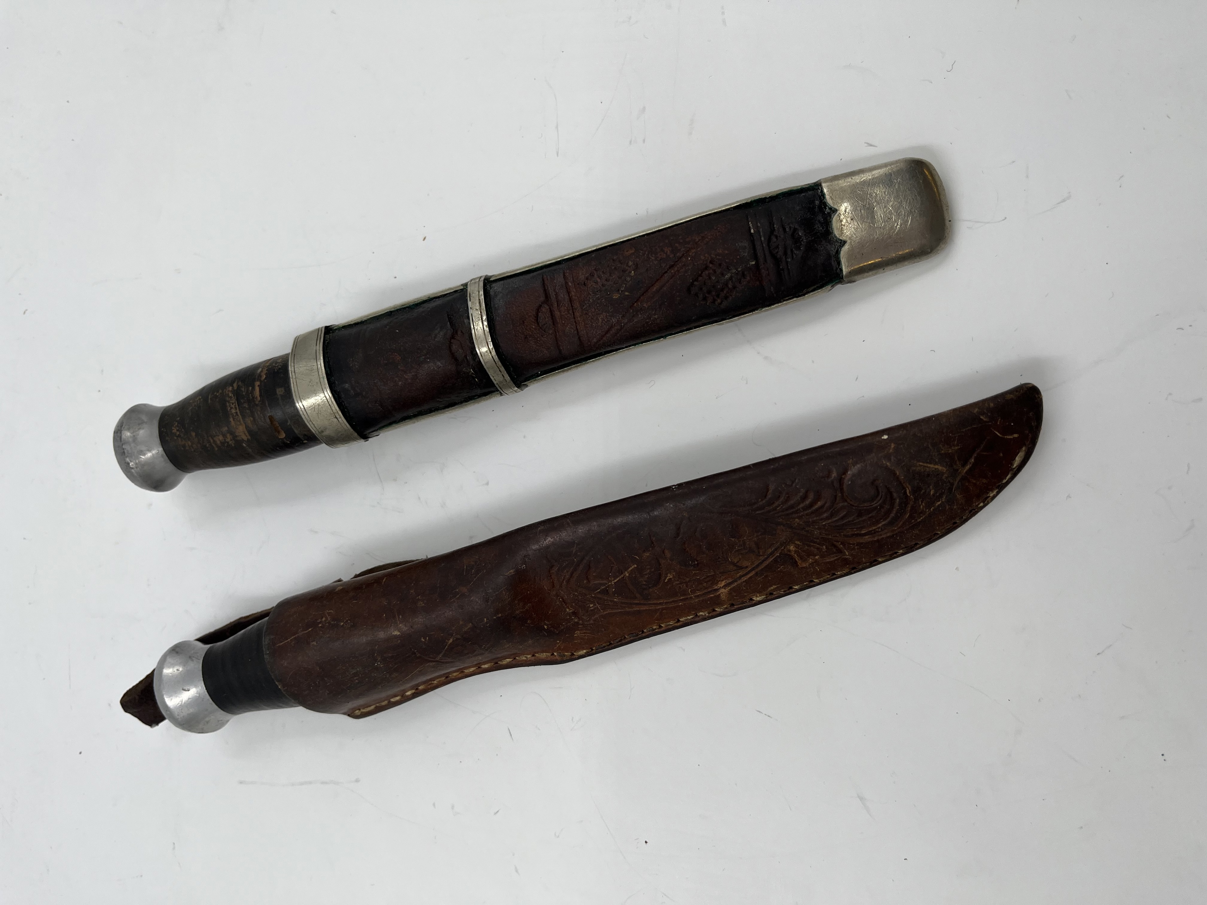2 stk Slirekniv - Merket Holmedal | Barnebys