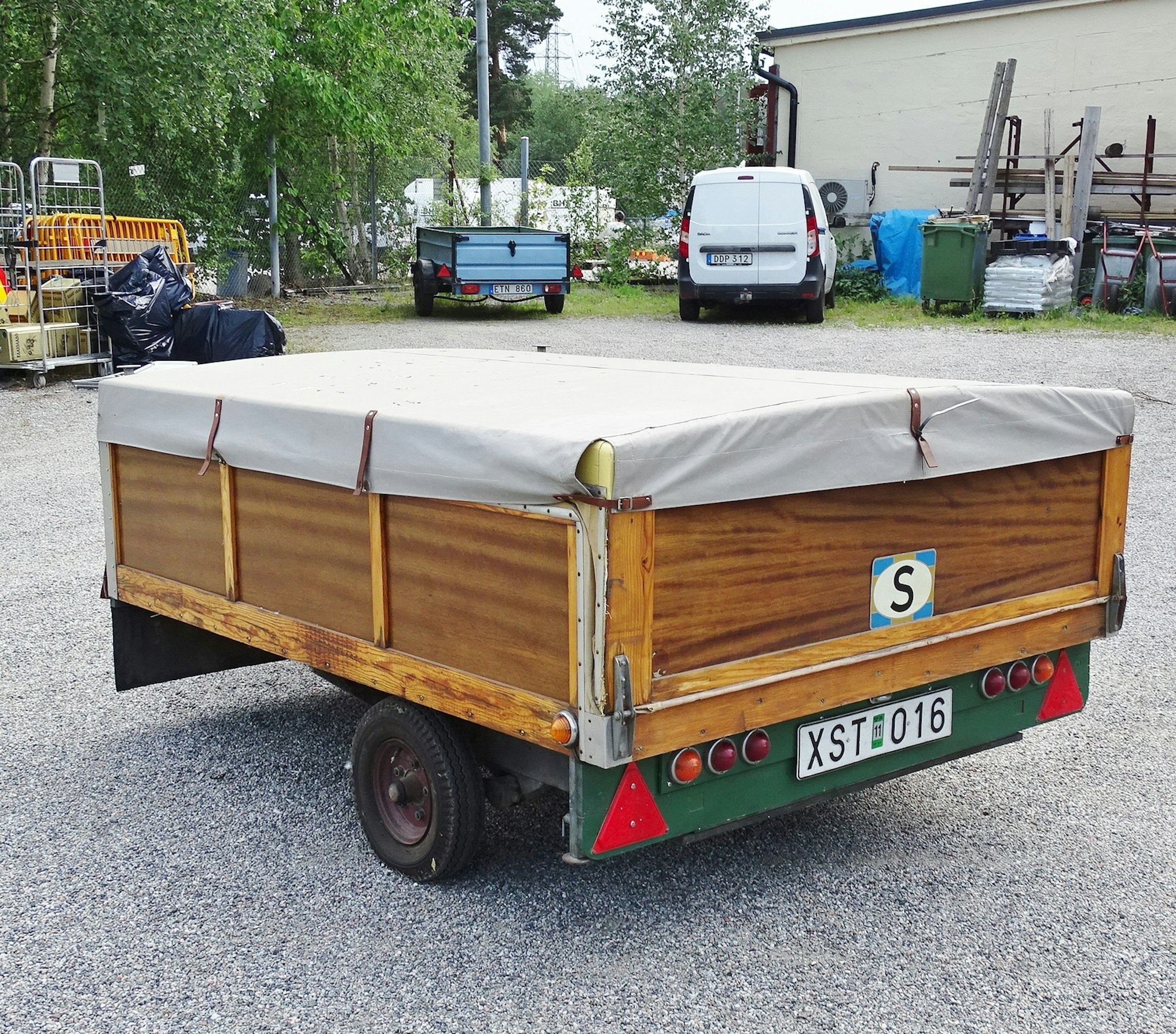 Uppnådda auktionspriser för ambassadeur 5000 | Barnebys auktionsresultat.