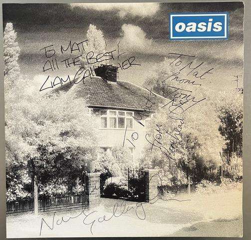 Oasis Group Signed “Live Forever” 7” Record w/ Early Signatures ...