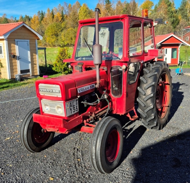 VOLVO-BM T 430 MED SNÖBLAD | Barnebys