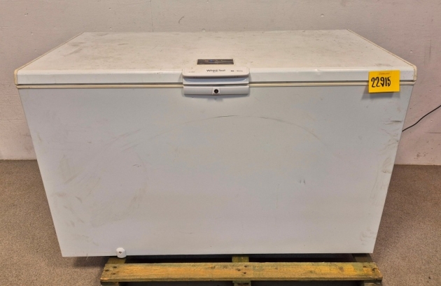 FRYSBOX WHIRLPOOL 390L | Barnebys