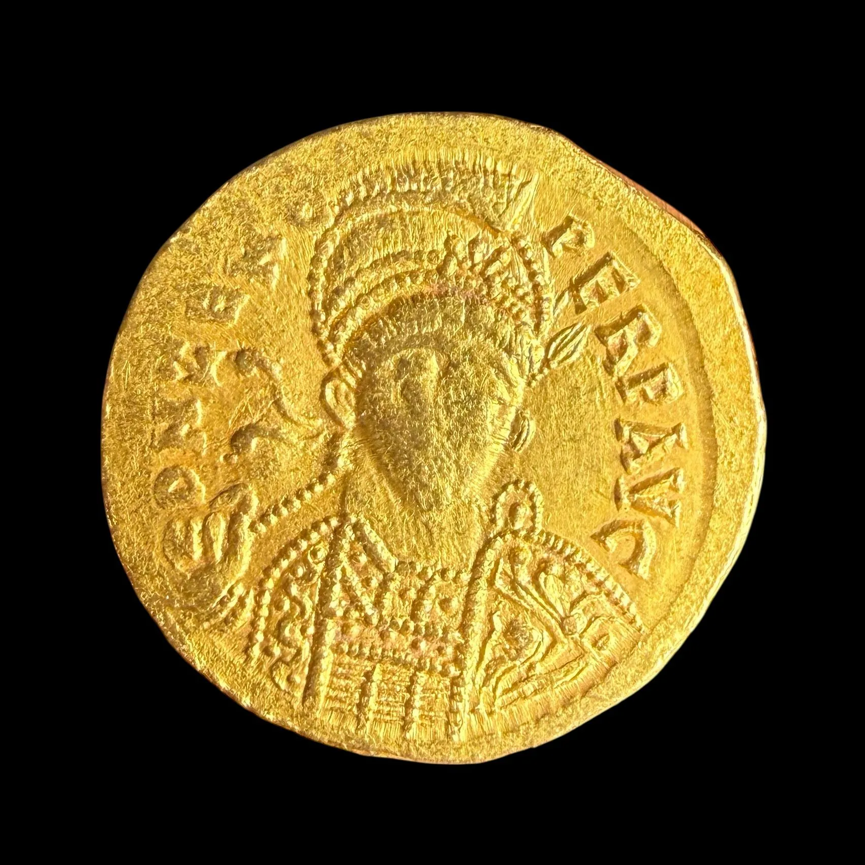 University of Kentucky Hall of Fame Inductees with Other Medallion and ...